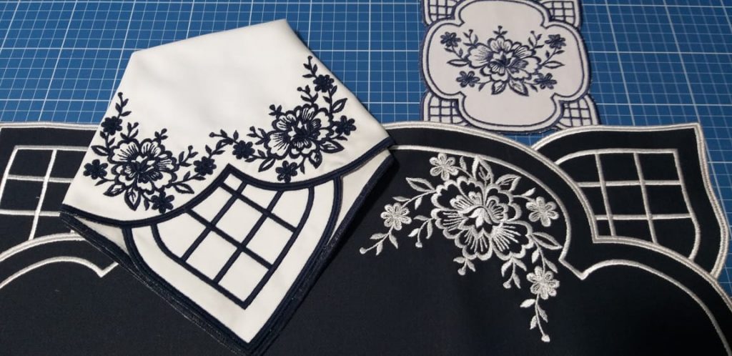 Americano Azul tema Rosas - Schultz Bordados